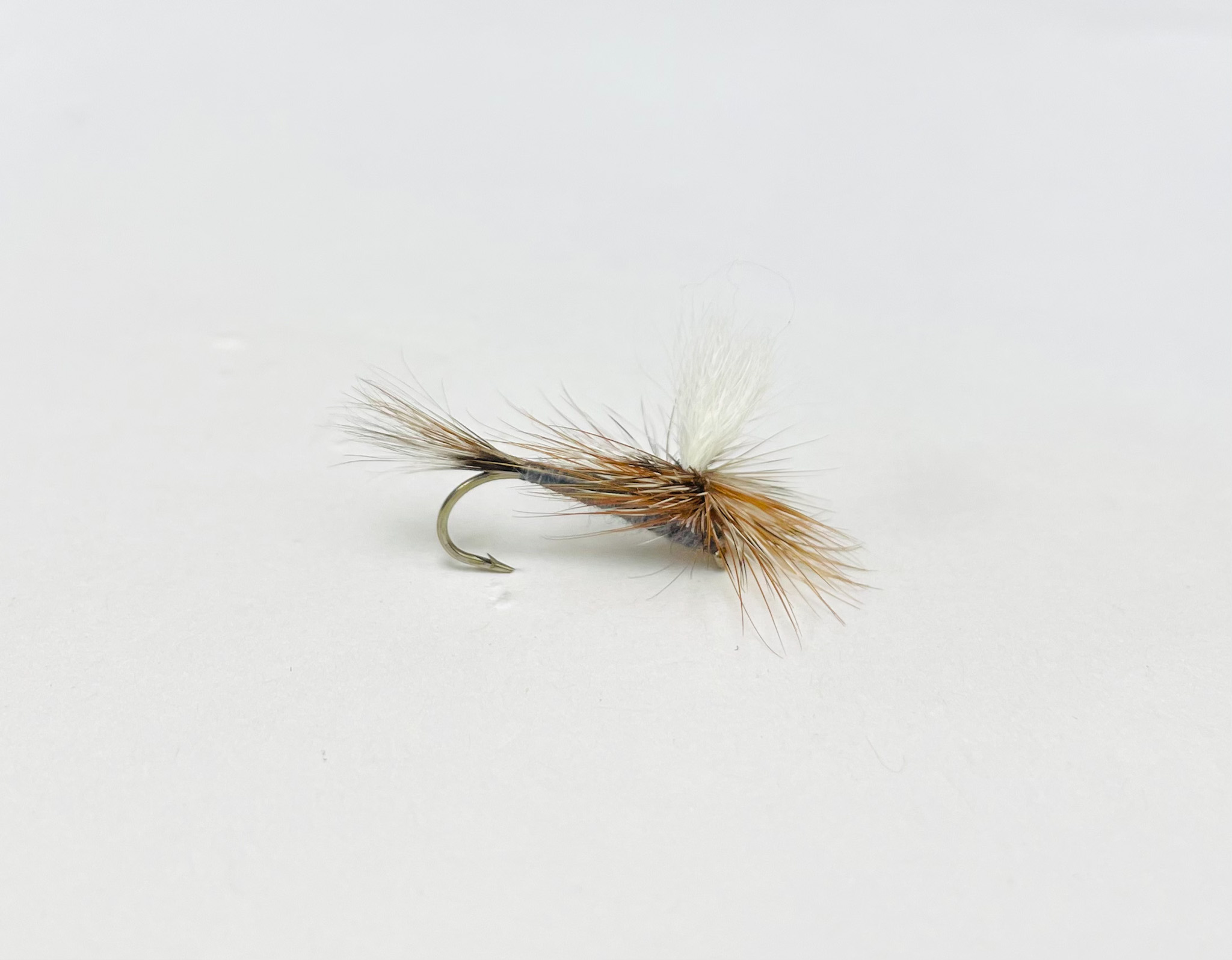 Adams Parachute – Classic High-Visibility Mayfly Dry Fly